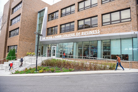 Business school in Queens, NY